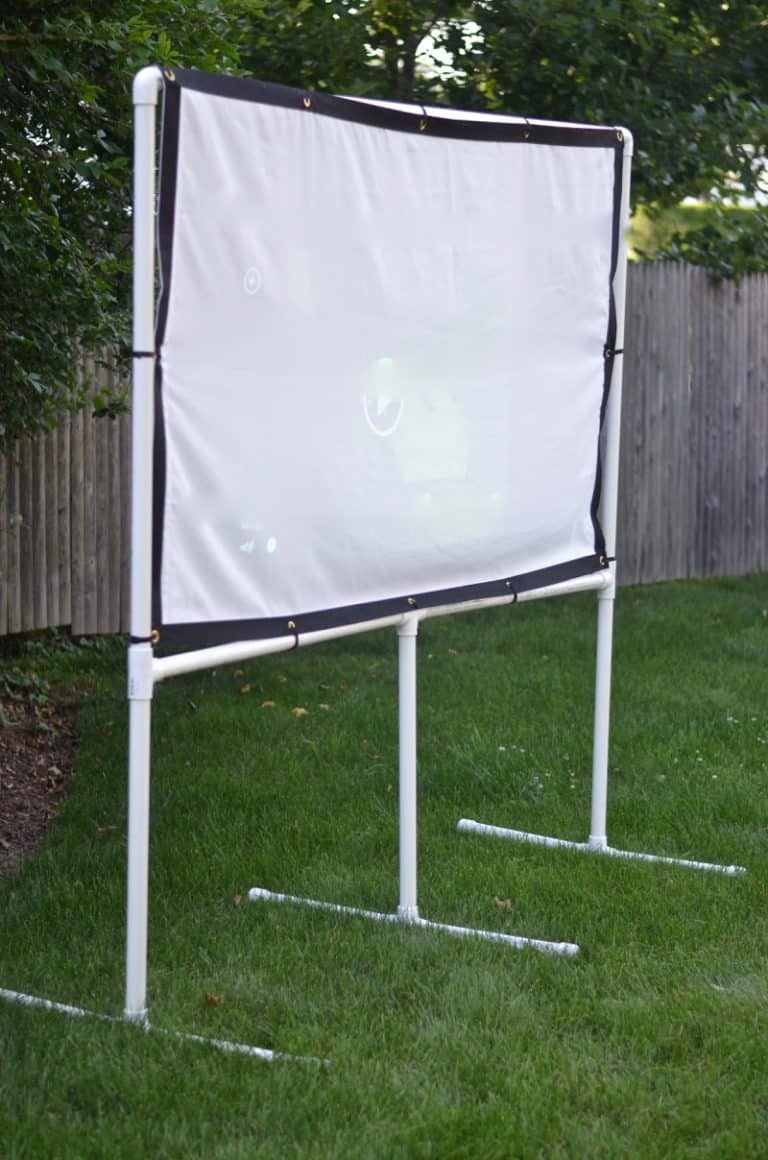 DIY Backyard Movie Screen - At Charlotte's House