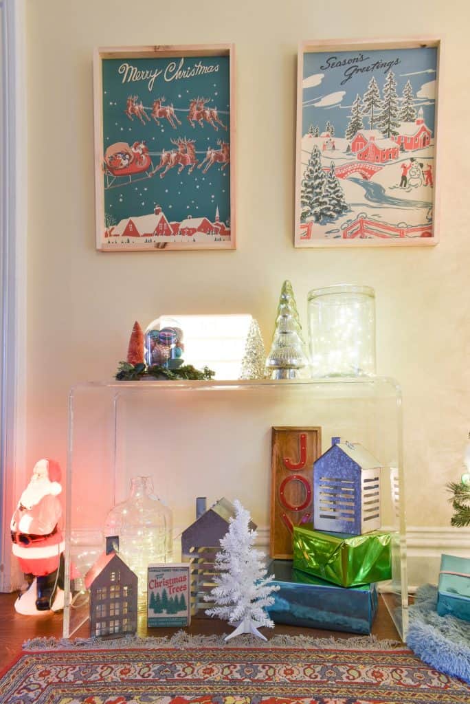 Retro Decor for Santa's House - At Charlotte's House