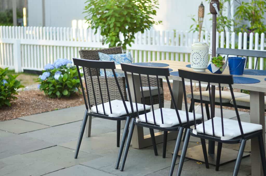 Red, White and Blue Decor for a Backyard Party - At Charlotte's House