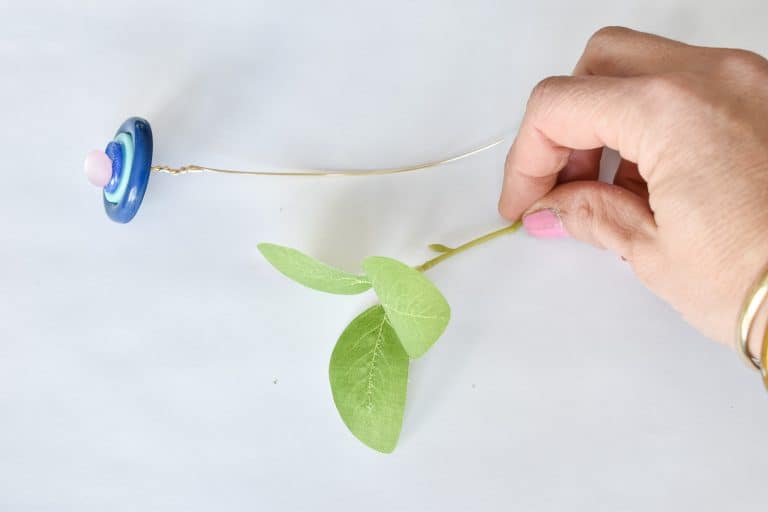 How to Make Colorful Button Flowers - At Charlotte's House