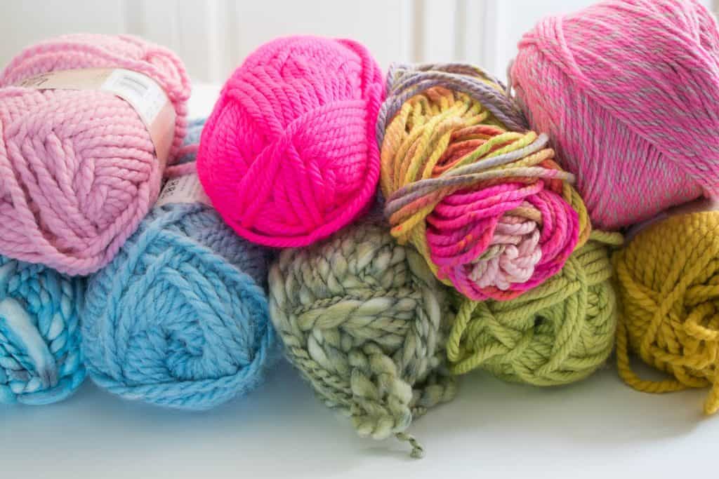 Turn Wire Baskets into a Colorful Woven Centerpiece - At Charlotte's House