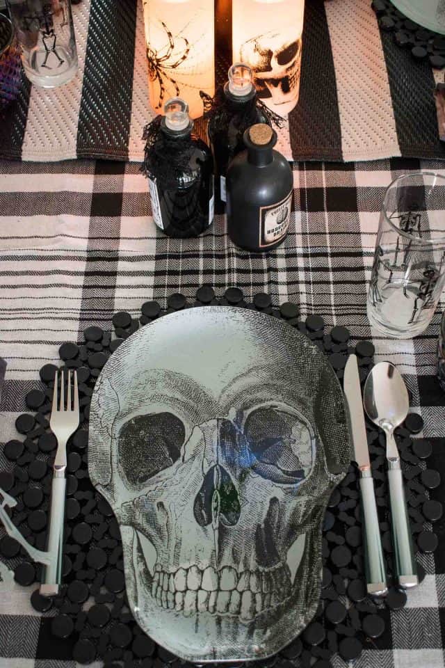 Skeleton Halloween Table Decor - At Charlotte's House