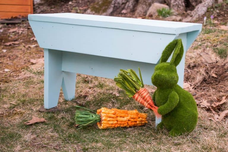 How to Build a Rustic Wooden Bench - At Charlotte's House