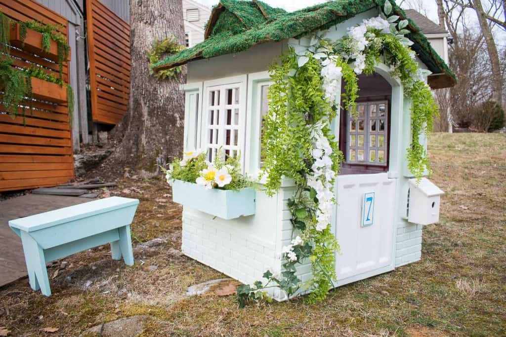 How to Build a Rustic Wooden Bench - At Charlotte's House