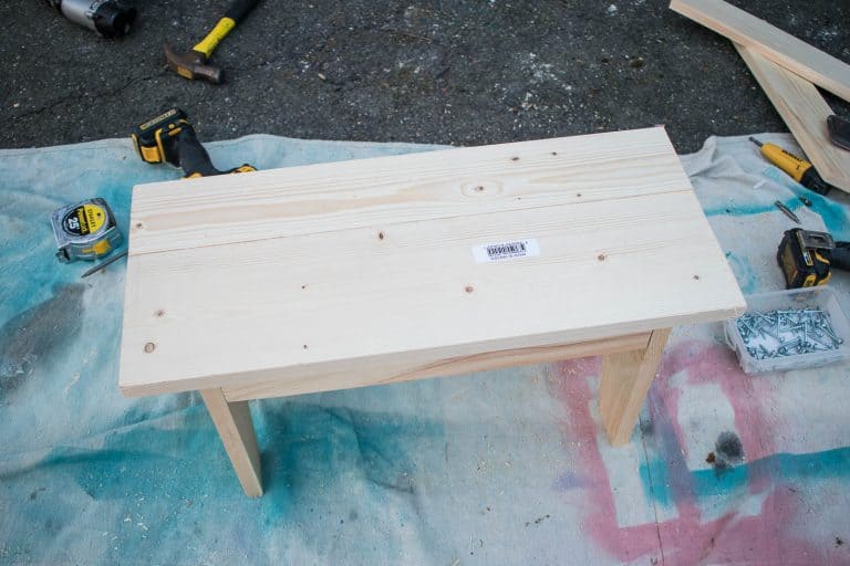 How to Build a Rustic Wooden Bench - At Charlotte's House