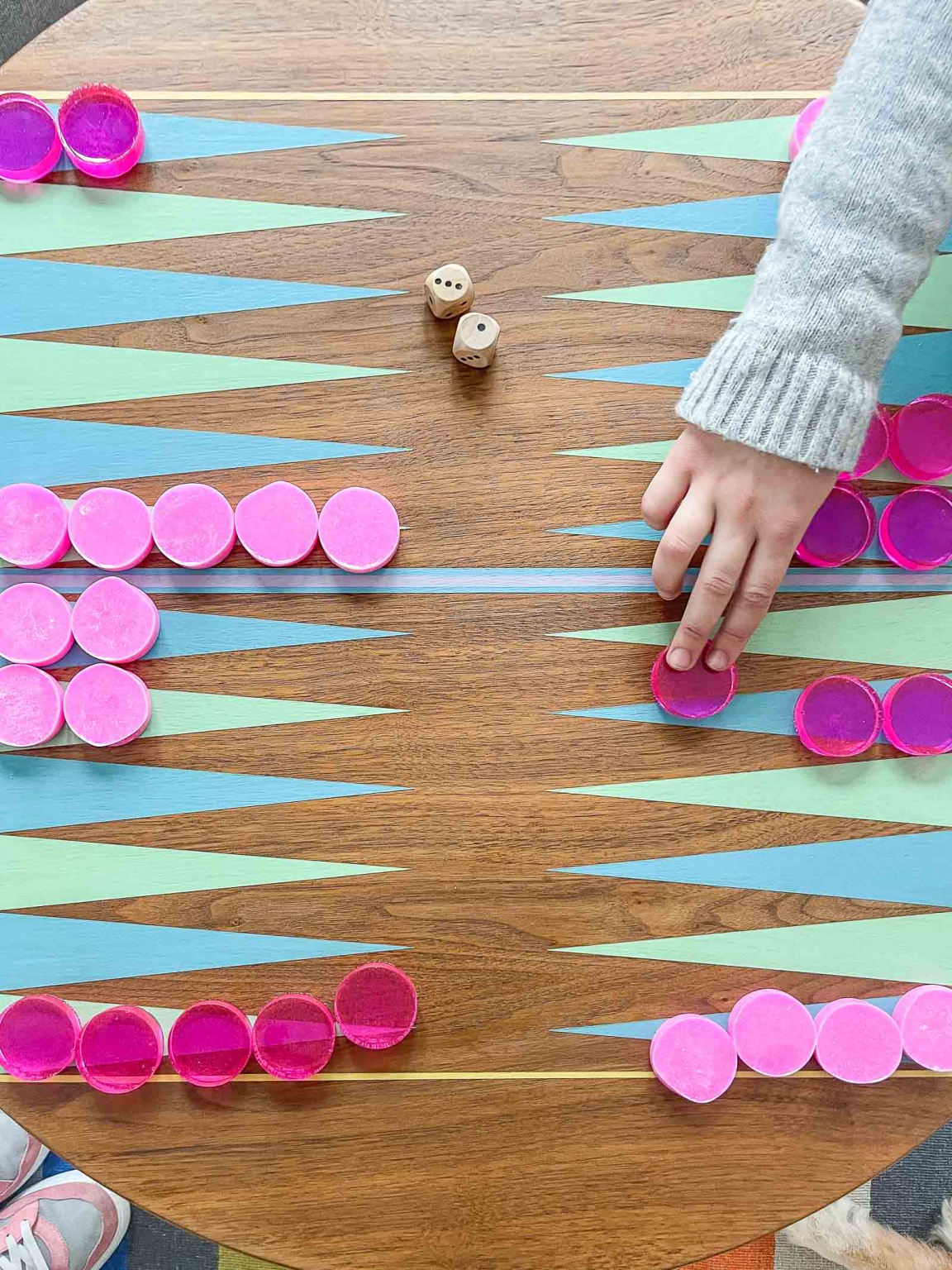 How to Paint a Backgammon Table - At Charlotte's House