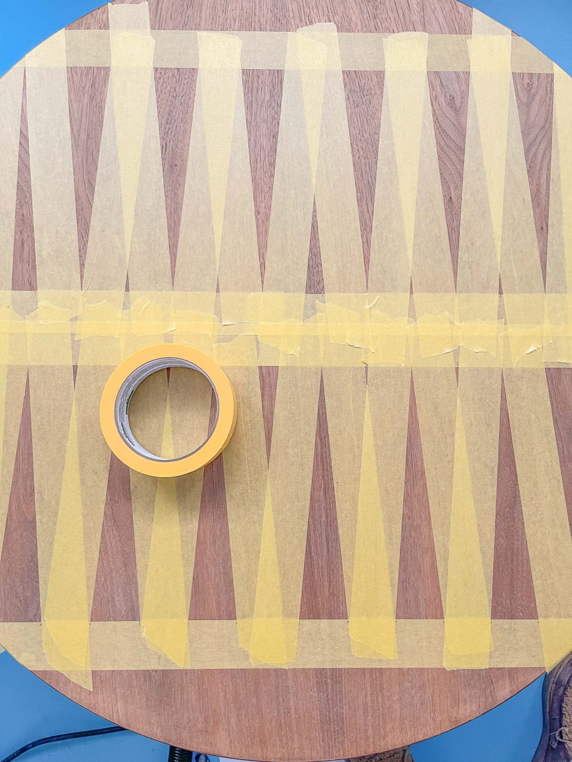 How to Paint a Backgammon Table - At Charlotte's House