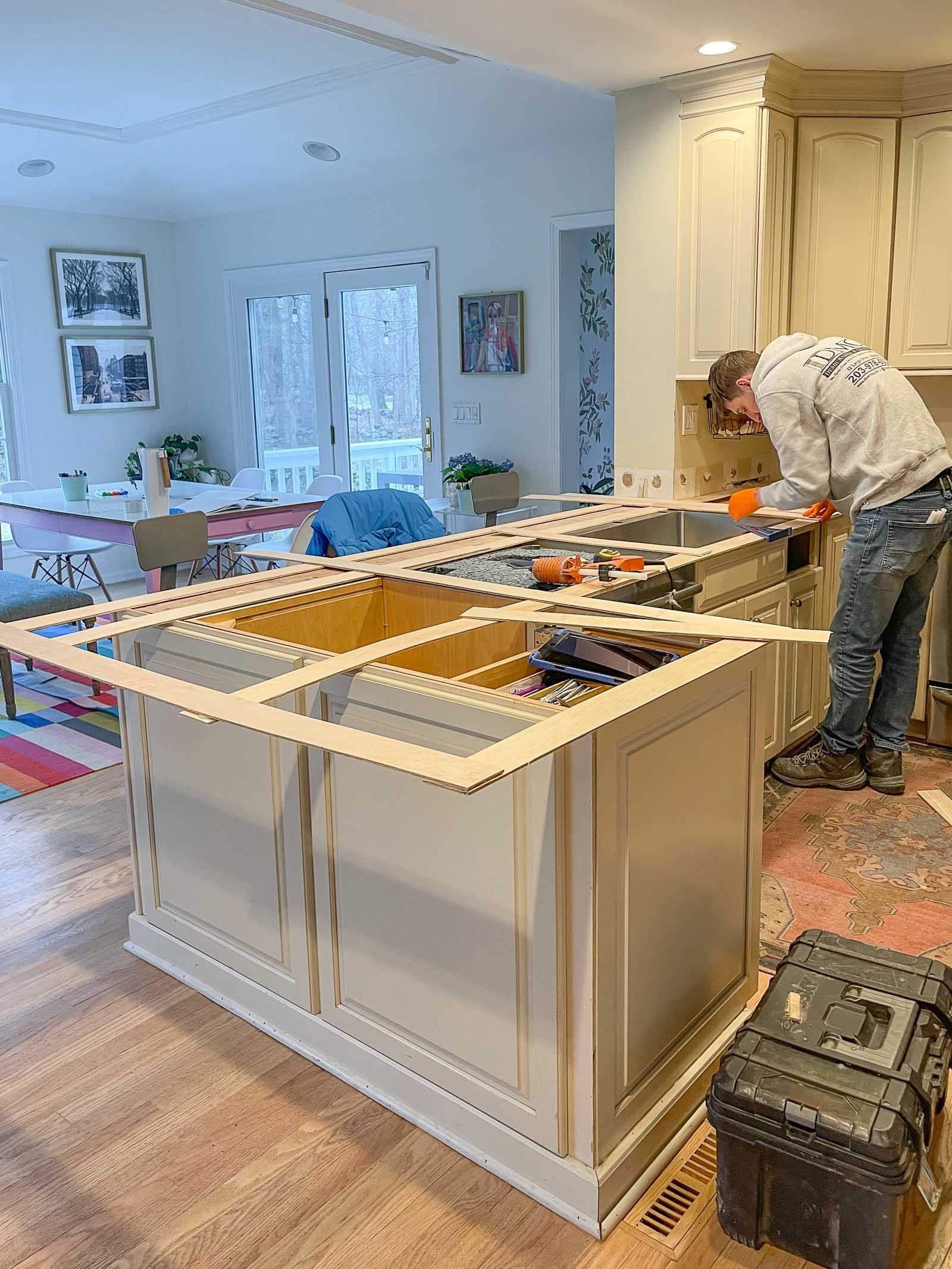 Everything You Need to Know About Replacing Kitchen Counters - At ...