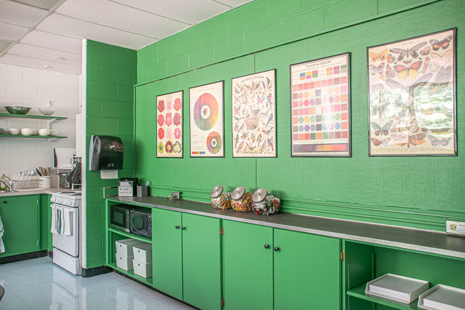 Faculty Room/ Teachers Lounge Makeover - At Charlotte's House