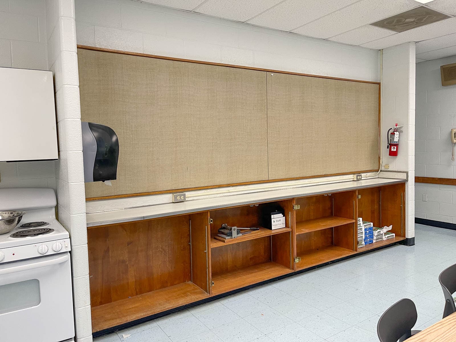 Faculty Room/ Teachers Lounge Makeover - At Charlotte's House