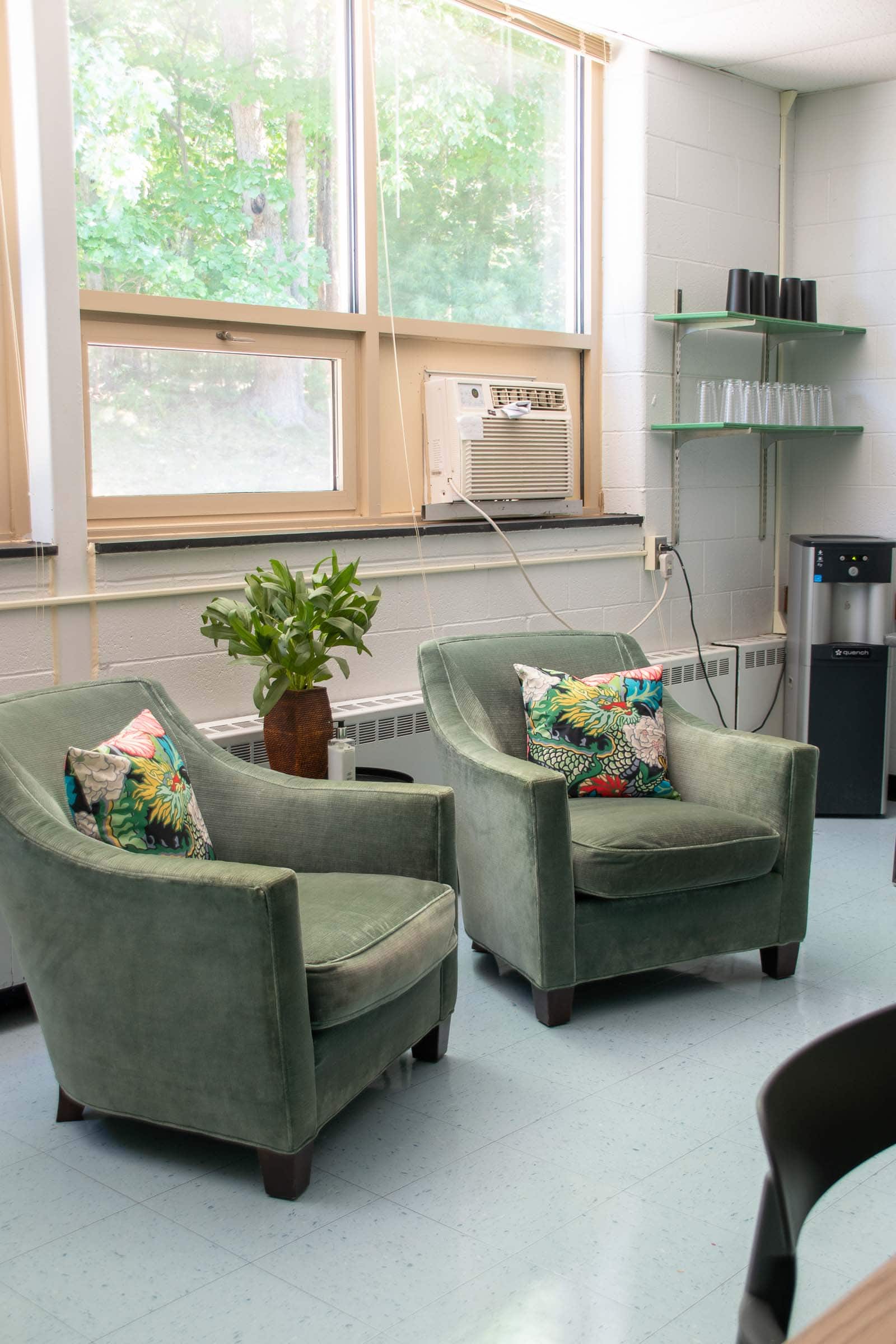 Faculty Room/ Teachers Lounge Makeover - At Charlotte's House