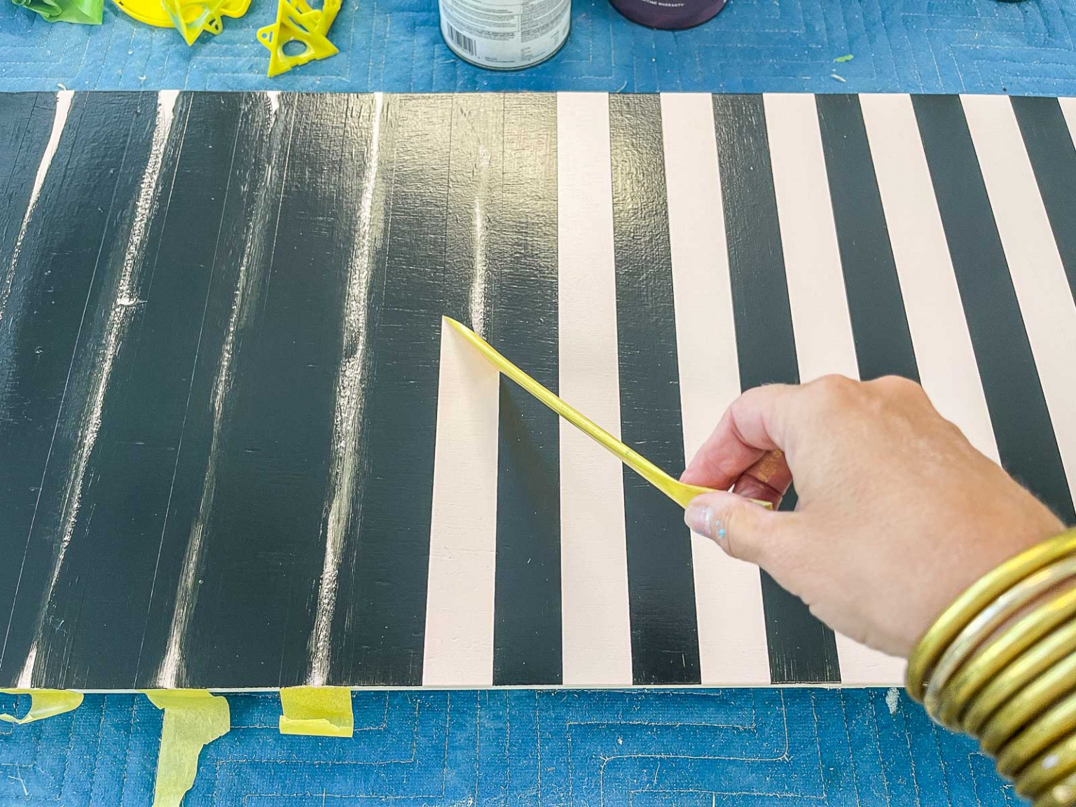 How to Make a Striped Privacy Screen - At Charlotte's House